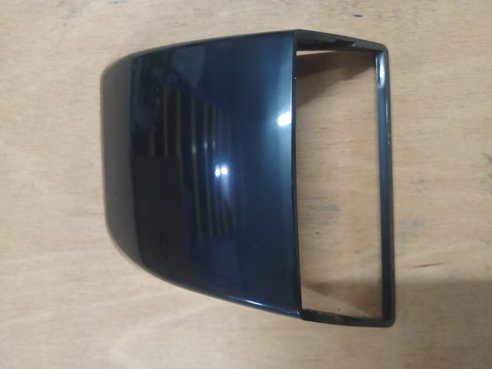 20425419 FM12 V2 SIGNAL LAMP CASING RH | Grand Auto Parts Sdn Bhd