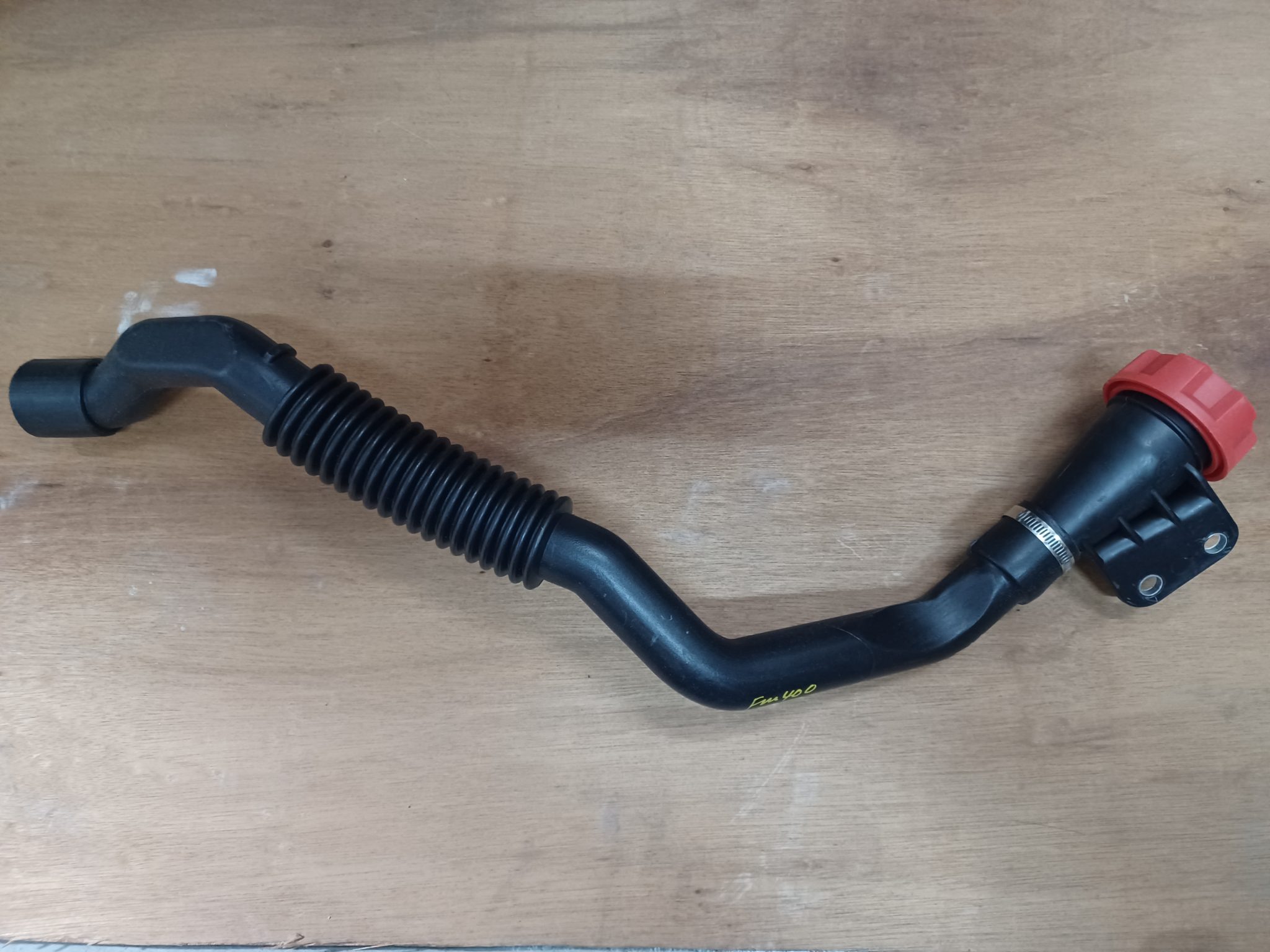 20485134 VOLVO FM9 FM12 FH12 OIL FILLER PIPE | Grand Auto Parts Sdn Bhd